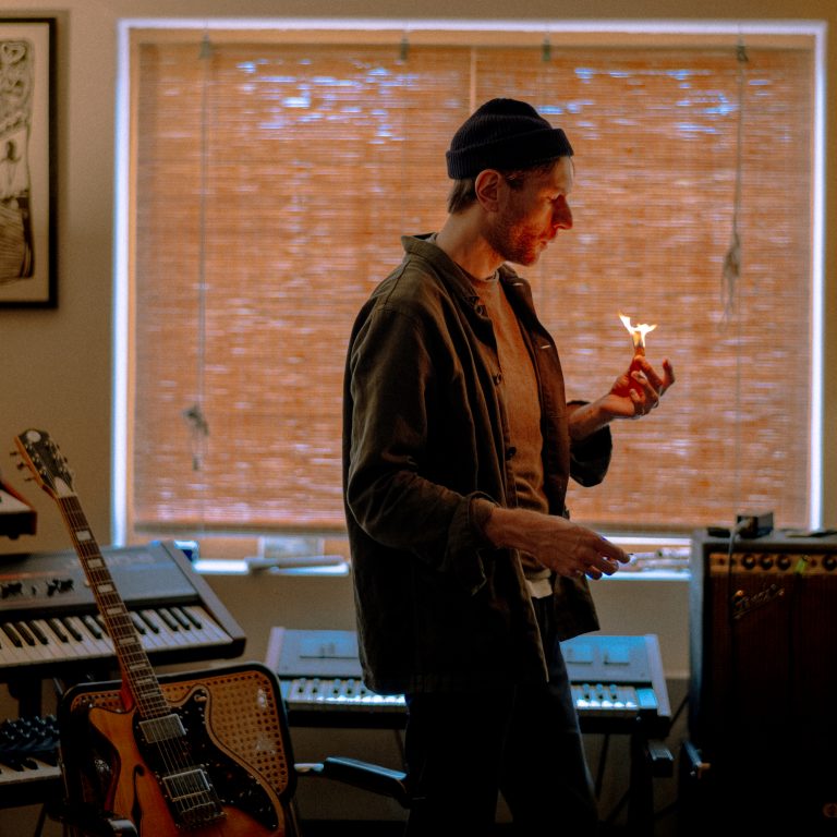 Biography – Novo Amor